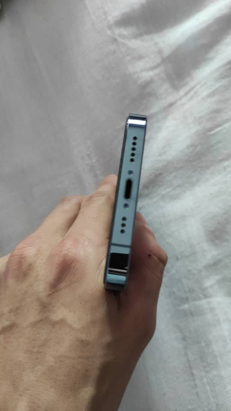 Iphone 13 pro ideal ochilmagan Kor-Doc-bor