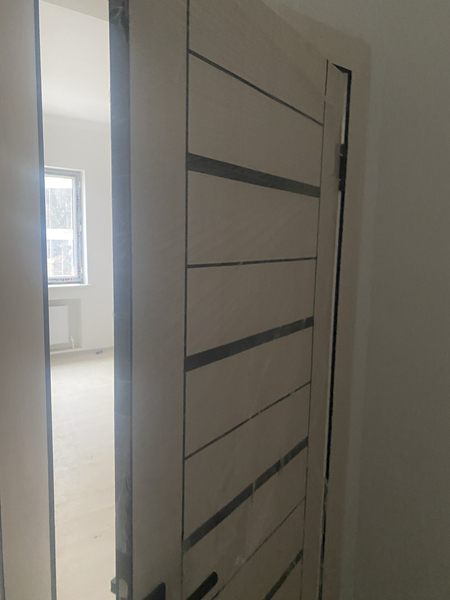 Nurafshon place da 1 xonali uy tez va arzon sotiladi