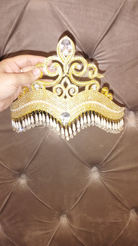 Tilla qosh sotladi