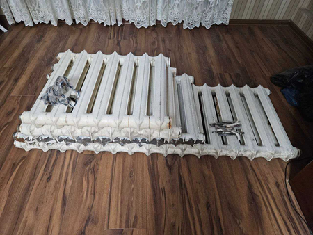 Продам чугунные батареи