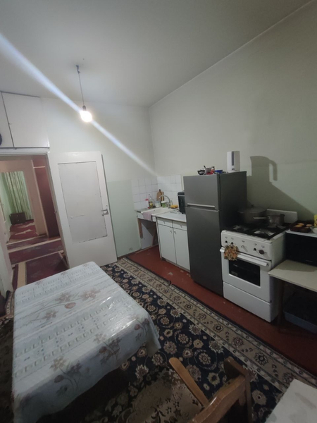 Продается юнусабад 10 кв 3-х комнатная
