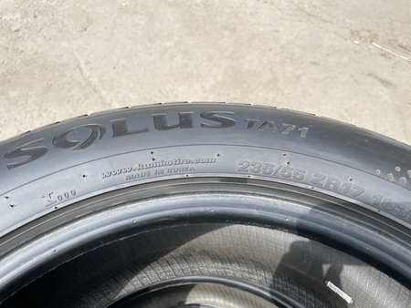 235 / 55 / 15 Kumho