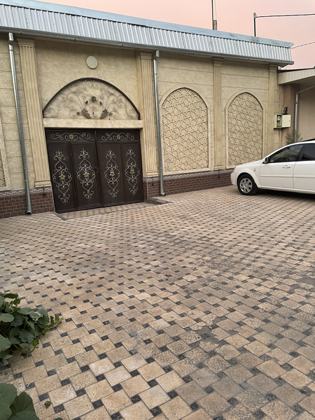 Действующий Хостел, ул. Карасарайская.