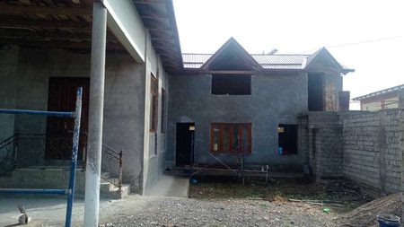 Sergelida hovli uy sotiladi 0404