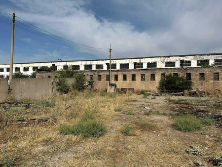 Продаётся 4 000 м². производственная база.