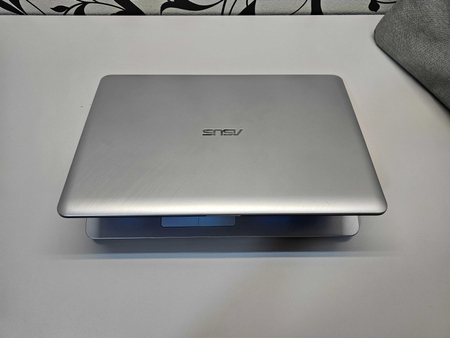 ПРОДАМ Asus X543M Офисный Ноутбук DualN4020/4GB/256SSD/15.6