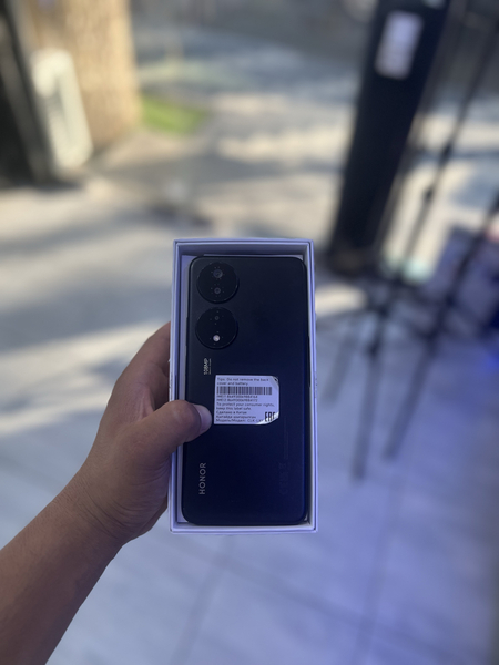Honor x7b 8/128gb