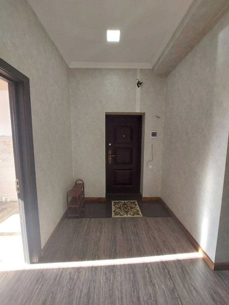 Продается квартира 5 этаж, 3 комнатная (паркентский)