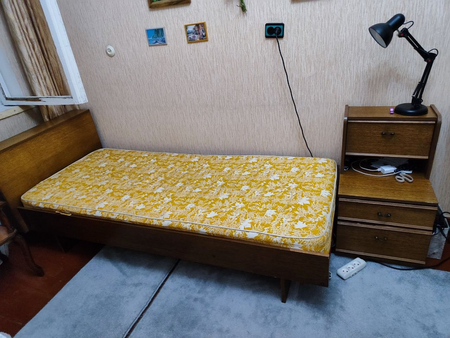 Продается спальная мебель б/у в хорошем состоянии