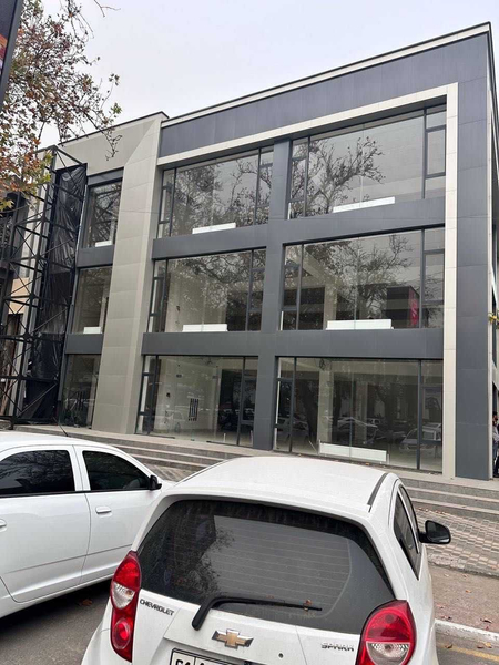 Продаётся здания для бизнеса и офиса в Юнусабаде  Малика Базар Br12