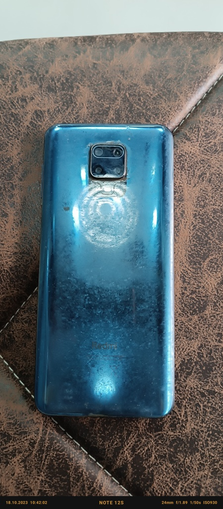 Продаю телефон redmi note 9 в хорошем состоянии