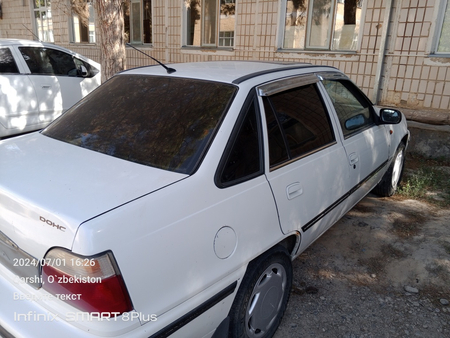 Daewoo Neksiya 1 dons
