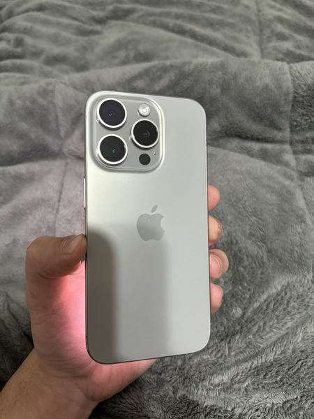 Iphone 15 pro 256 idial