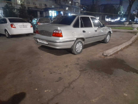 Нексия сотилади срочно