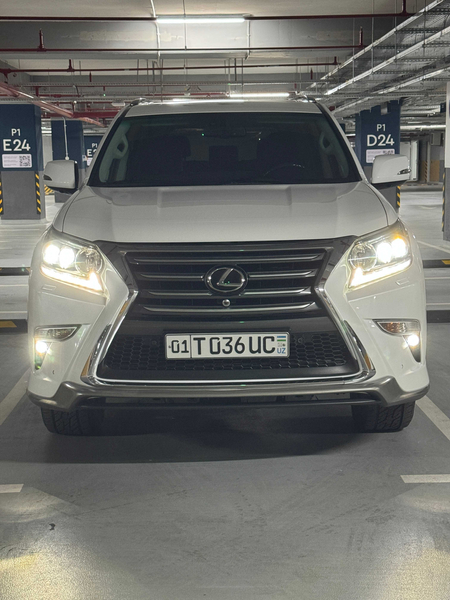 Lexus GX460  сотилади!