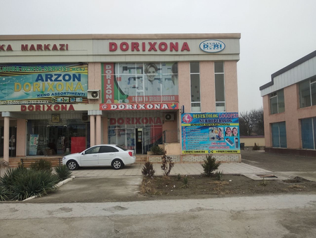 Хамма шароит бор. сентрда жойлашган.