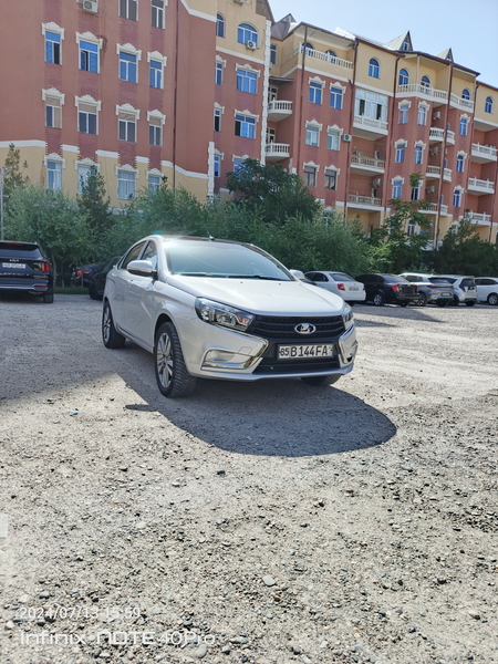 Lada Vesta sedan mexanika Obmen bor