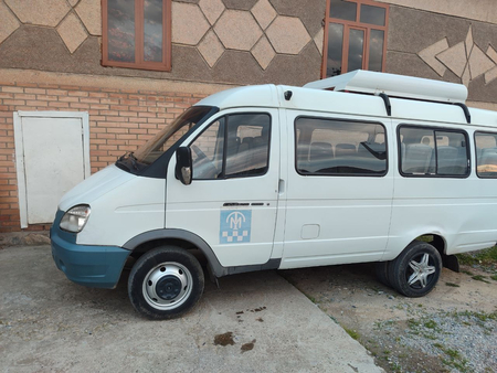 Gazel mikroavtobus