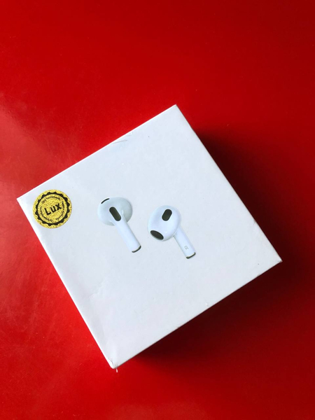 Продается AirPods