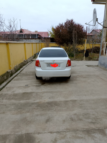 Laseti 2 pazitsiya srochna sotiladi