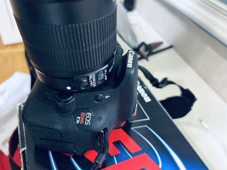 Продаю цифровой фотоаппарат Canon