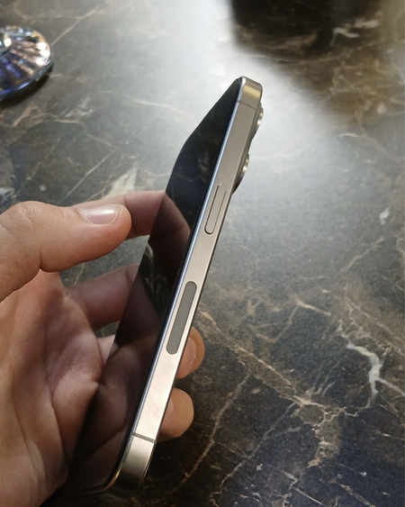 Iphone 15 Pro 128 natural titanium