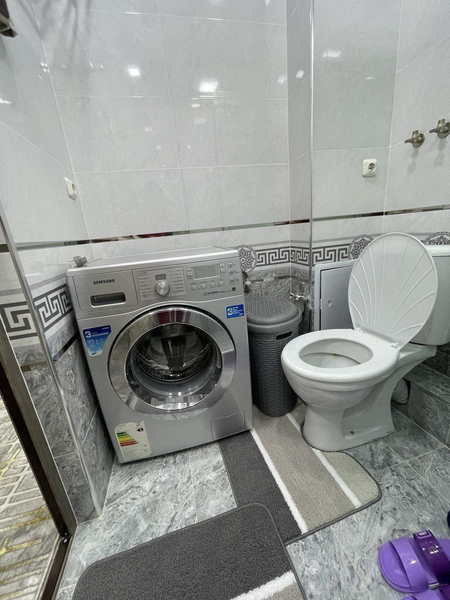 Срочно сдается 2 комнатная квартира Узбекистанская 320 уе Агентства.