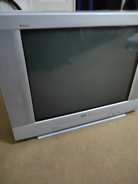 Продается телевизор Sony Trinitron Wega