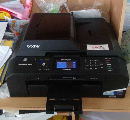 Продаётся принтер МФУ Brother J5910DW