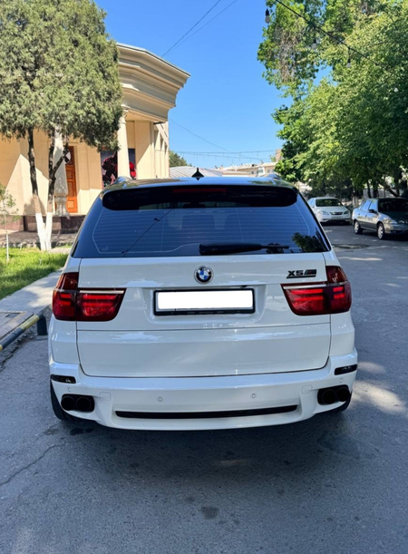 BMW X5 E70 N62 B48 2010yil M obves