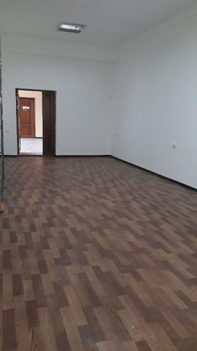 Сдаю под офис и склады не дорого в центре Яккасарай