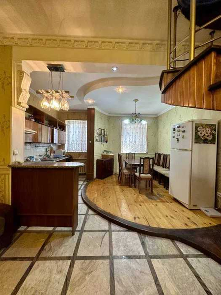 Лучшая цена 5/1/2 ГЛИНКА. Яккасарайский р-н. 162 метра. ЦЕНТР.
