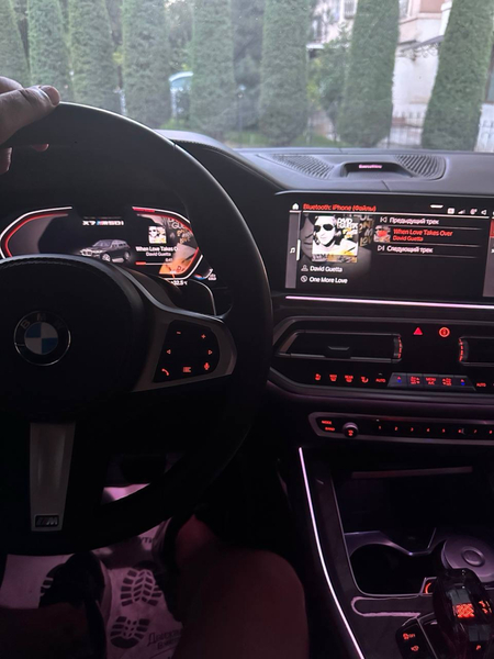 Продам BMW X7 M50 Full Option 2022/23