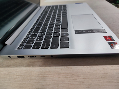 Lenovo IdeaPad 1