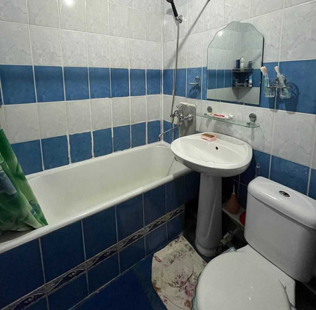 Купить квартиру в Яккасарае:  5-к.квартира, 8/9 эт (J3805)