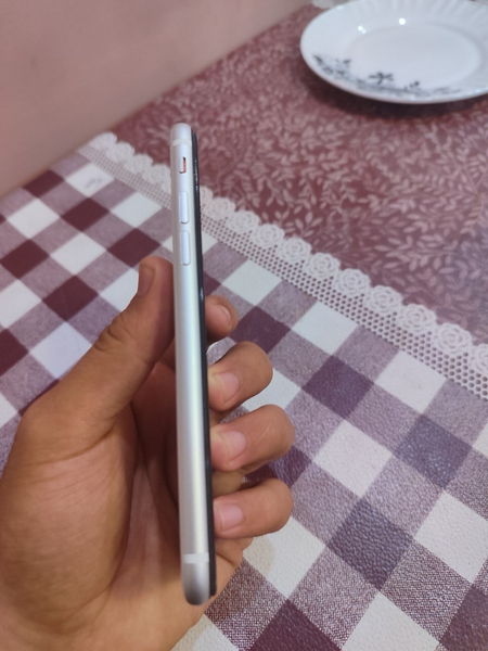 Modeli: Iphone se