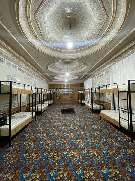 Anor Hostel oʻgʻil bolalarga moʻljallangan
