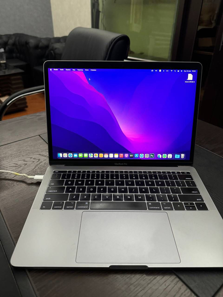 MacBook Pro, 2017г, core i5, 13inch, 256/8gb, в идеальном состоянии