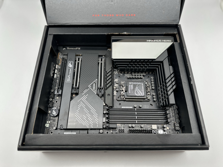 Мощная и Топовая Материнская Плата Asus ROG Maximus Z690 Hero / Full
