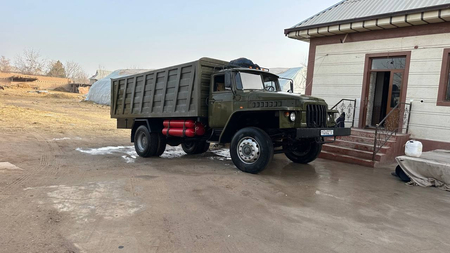 Ural zil samosval