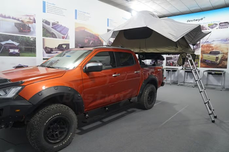 Пороги ISUZU D-MAX электронные выдвежные.
