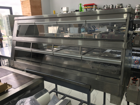 Vitrina 2 qavatli Tokli tent 220V da ishlidi