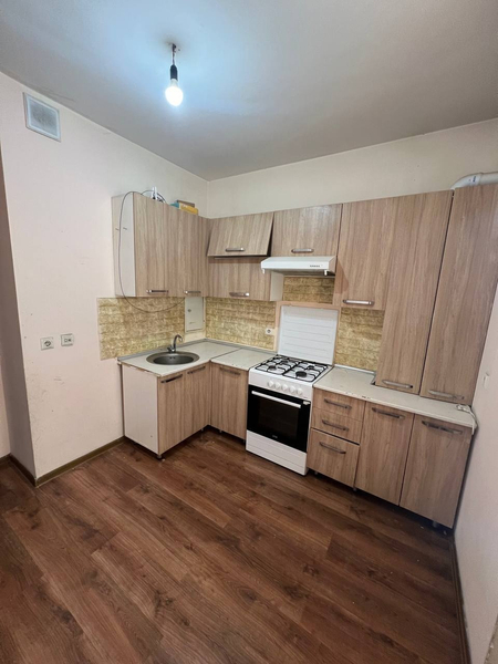 Сергели Чоштепада 1хонали квартира сотилади Арзон нархда 40500$