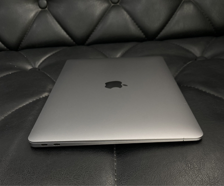 Apple MacBook Pro M1 8/512 GB 2020 года в идеальном состоянии