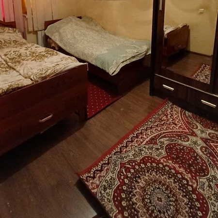 7-каватдан 2 хонали квартира жихозлари билан бирга сотилади.Лифт бор.Г