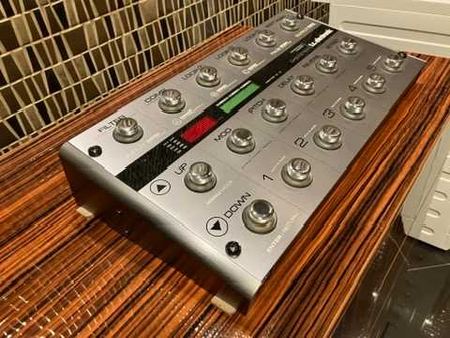 TC Electronic G-System напольный процессор мультиэффектов