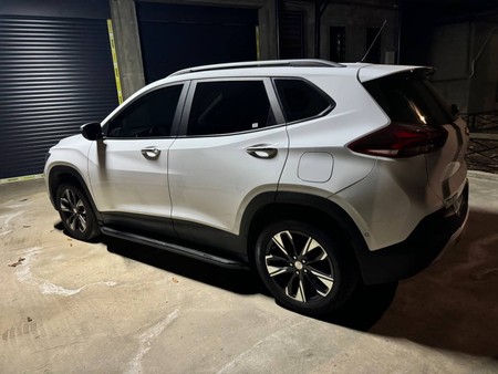 Tracker Premier 2023
