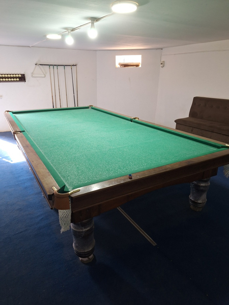 Billiard stol sotiladi