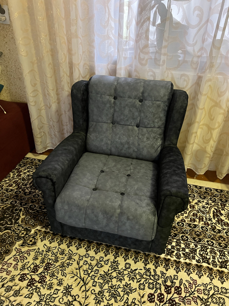 Divan kreslo komplekt sotiladi holati zur