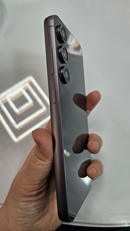 Samsung S23 FE 5G 128gb Vietnam б/у